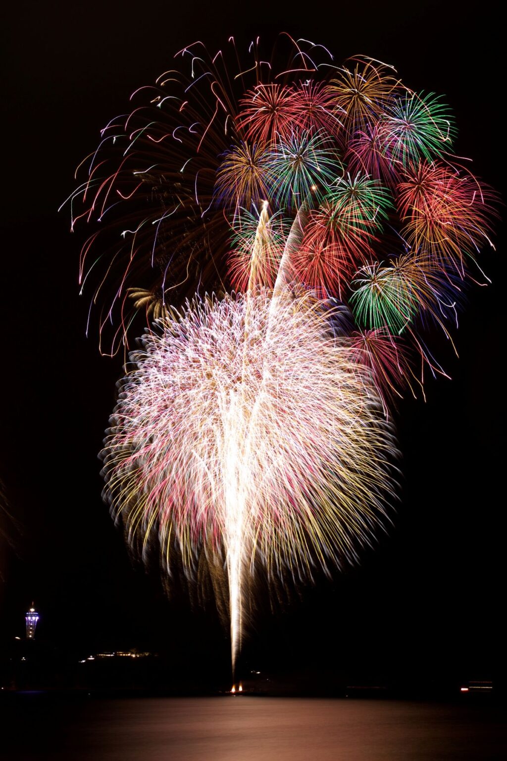 The “Fujisawa Enoshima Fireworks Festival” is scheduled for tomorrow ...